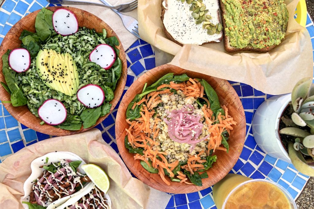 A Beginner's Guide To Going Vegan - ThehonestShruth